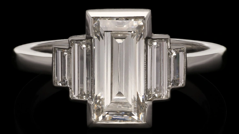 Baguette Diamond: Elegance, Beauty, and Value Explained